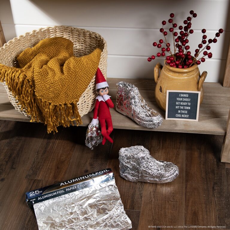 Easy Ideas For Elves Who Have 5 Minutes or Less! | The Elf on the Shelf